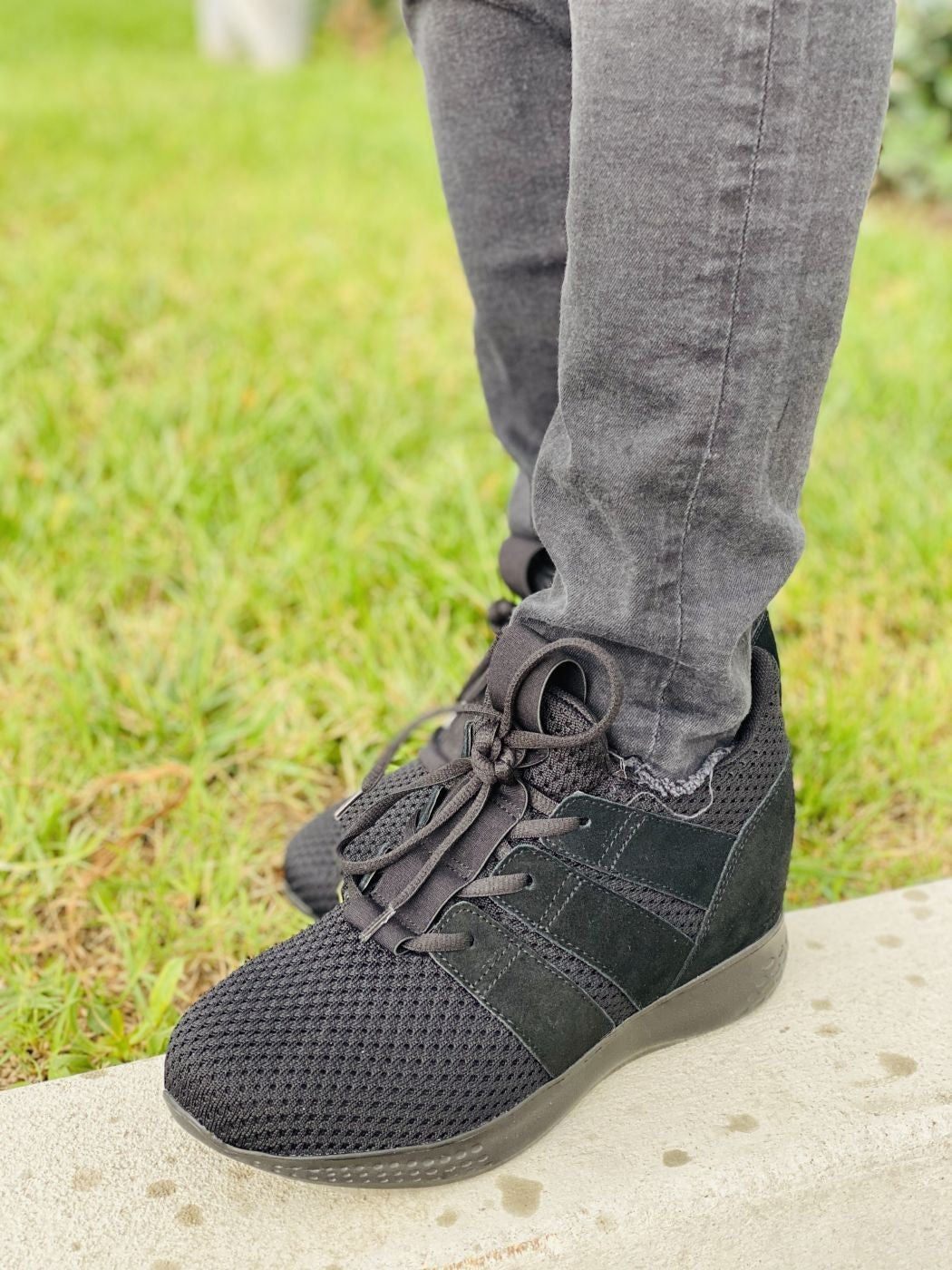 CALTO Black Lightweight High-Top Sneakers - H1901 – Tallmenshoes.com